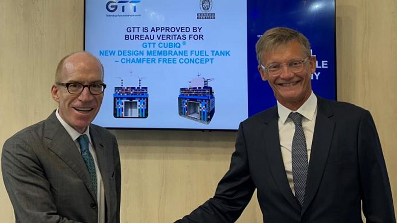 GTT unveils cubic LNG fuel tank design for boxships with BV approval ...